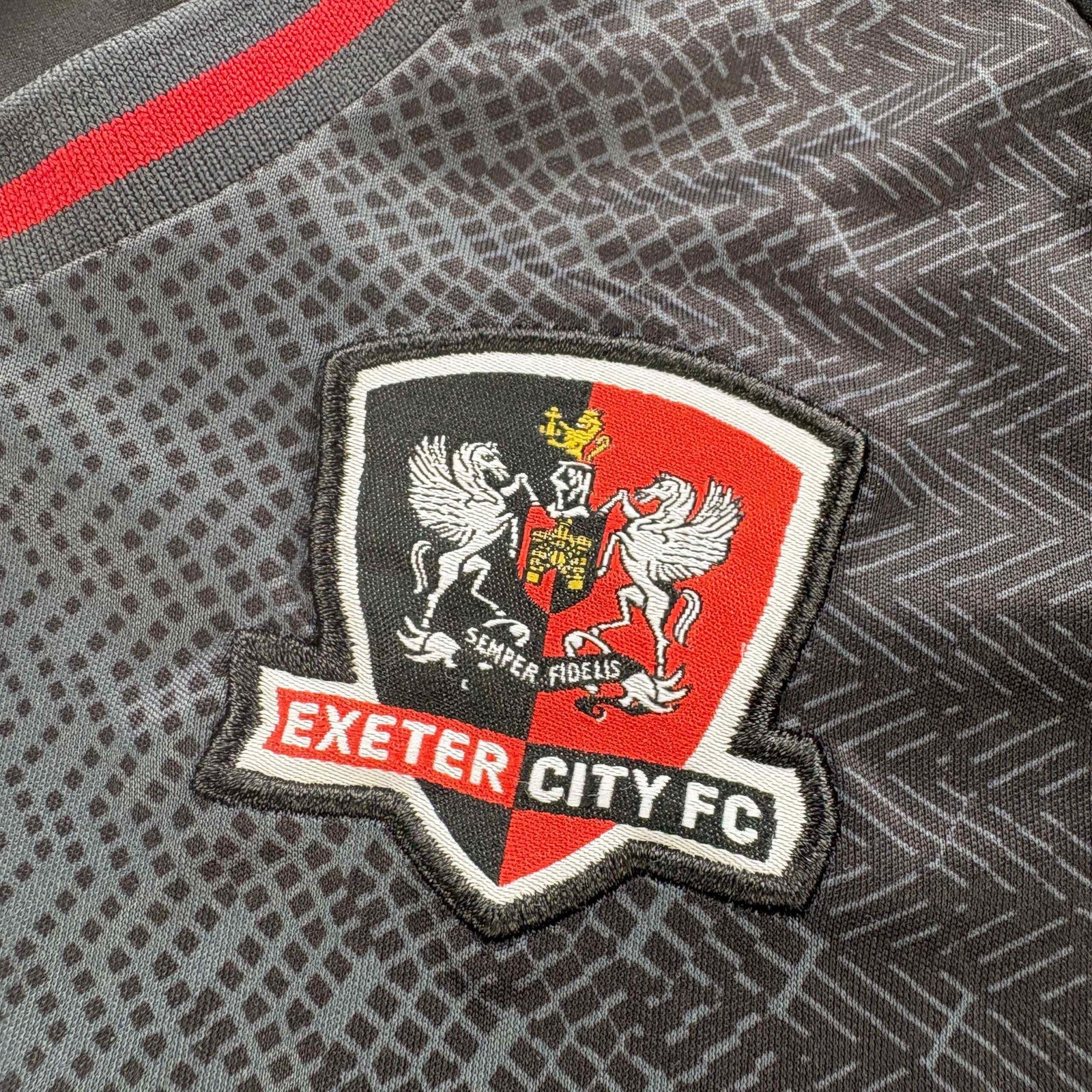 Exeter City 2019-20 Joma harmadik számú foci mez gyerek 140-es – Mezek.hu