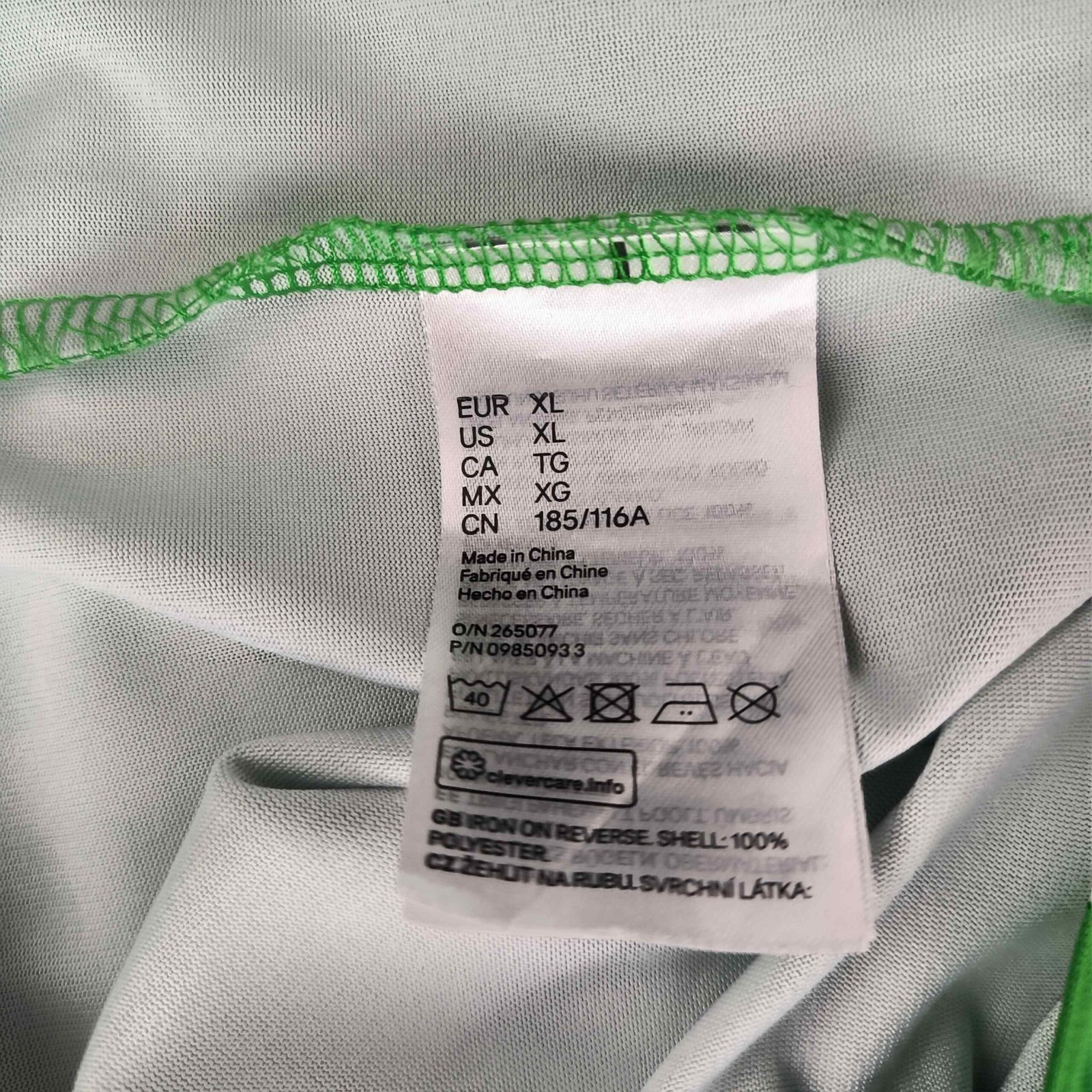 Lover’s FC x H&M foci mez XL-es – Mezek.hu